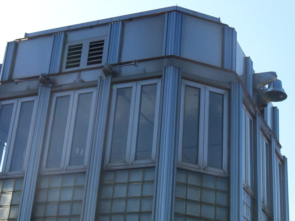 A walking tour of the Milwaukee River’s bridge houses | Katherine Wikoff