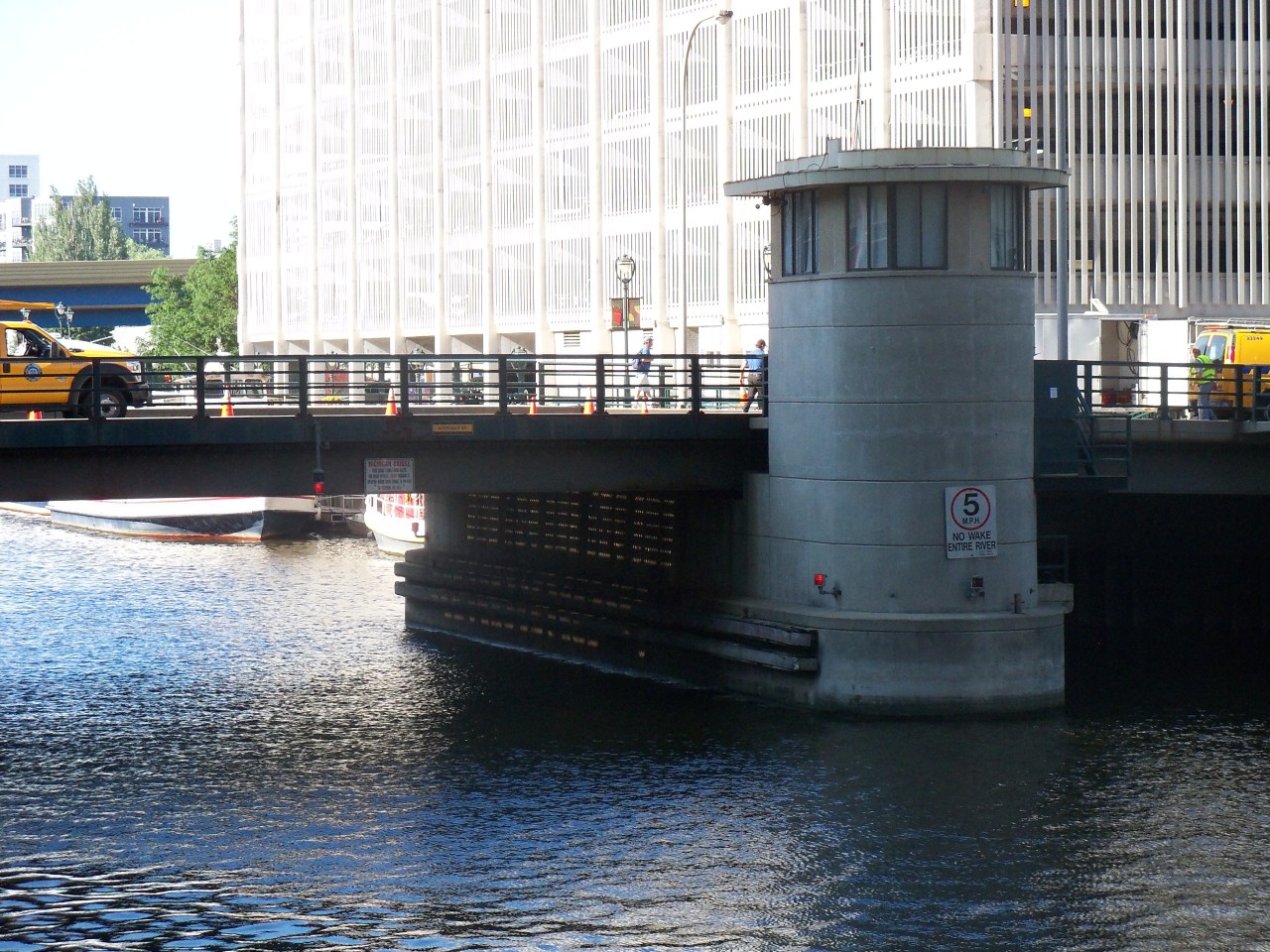 A walking tour of the Milwaukee River’s bridge houses | Katherine Wikoff